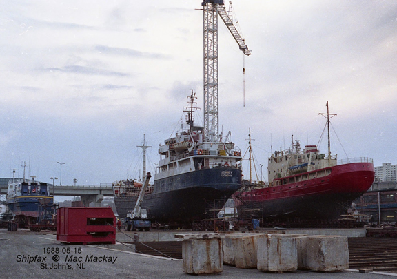 R/V ARCTIC DISCOVERER